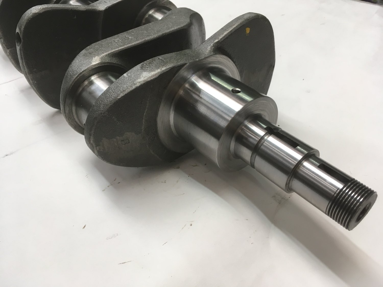 CRANKSHAFT - MB/M201/GPW: CRANKSHAFT ENGINE CHAIN TYPE NEW